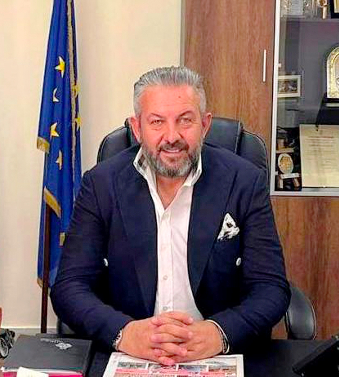 Την αποπομπή του Γιάννη Νίκα από τη θέση του Αντιδημάρχου ζητούν ...
